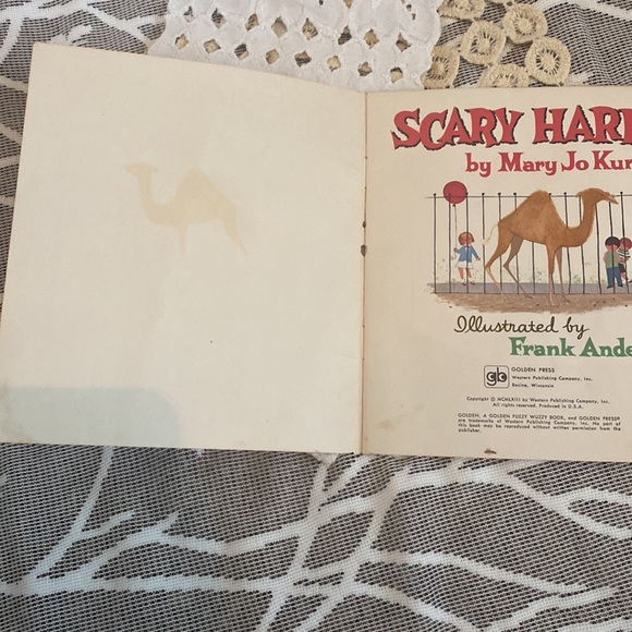 Vintage | Accents | Vintage Fuzzy Wuzzy Book Scary Harry Camel | Poshmark